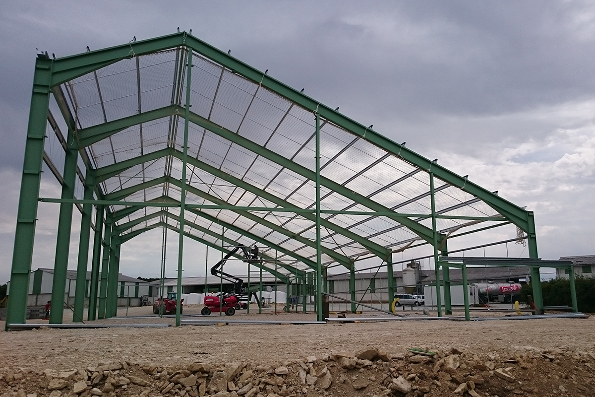 Structures, pièces et menuiserie métallique sur mesure - Métal-s